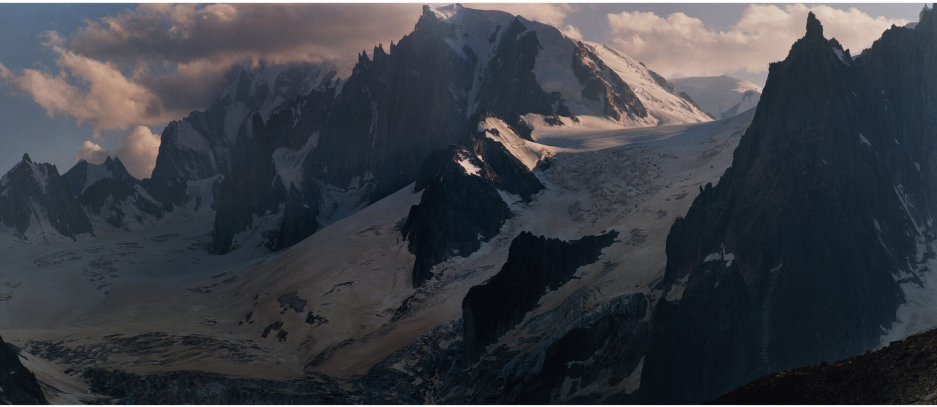 Théo de Gueltzl Landscape Introspective — Creative Exchange Agency