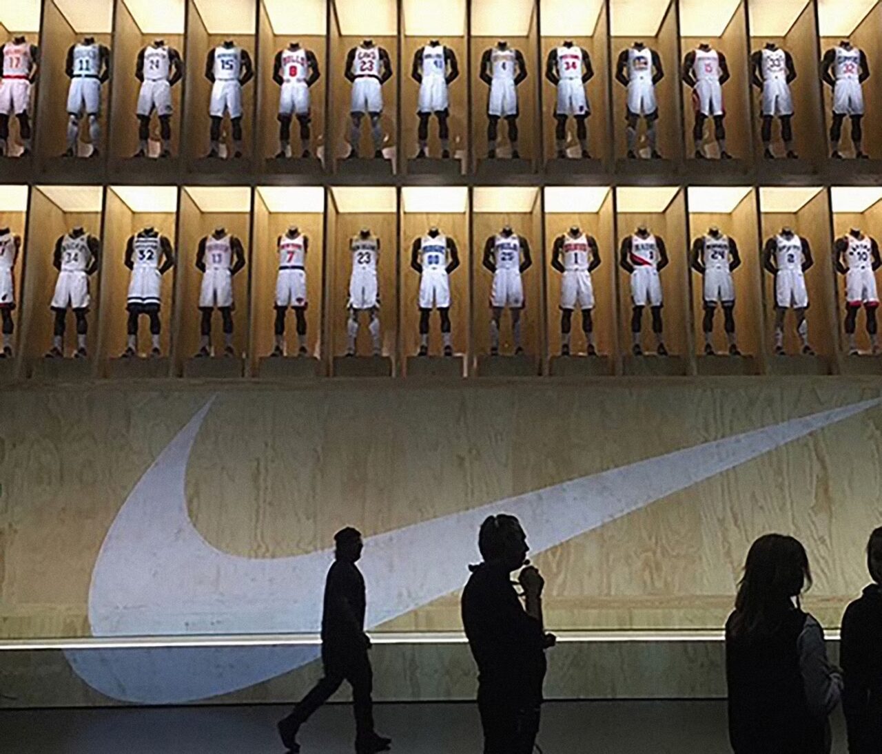 Willo Perron | Creative Director I Artistic Director | Creative ...